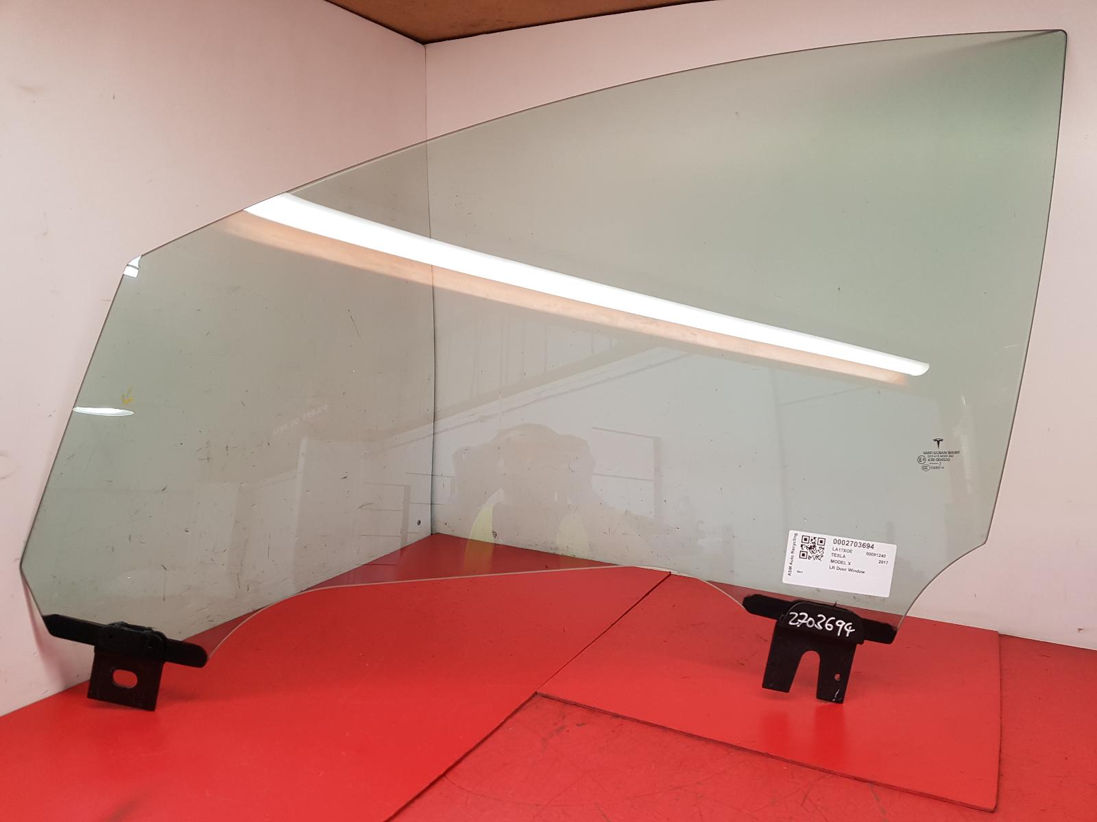LR Door Window Model X Tesla 2017