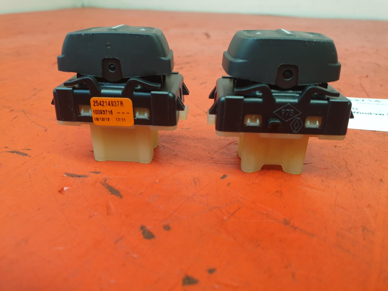 Elect. Window Switch Sandero Dacia 2013