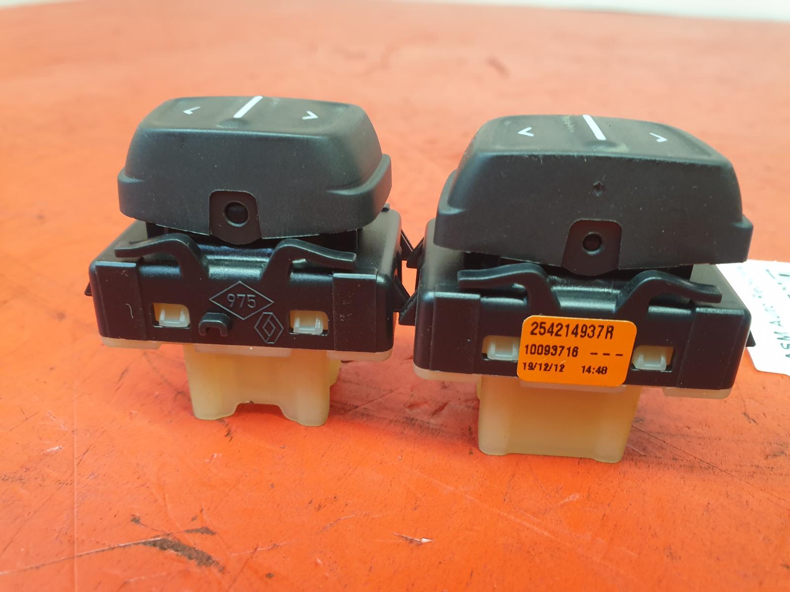 Elect. Window Switch Sandero Dacia 2013