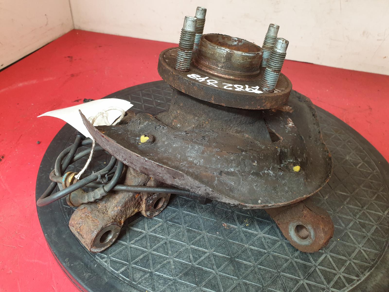 RF Hub/Stub Axle Assembly Viva Vauxhall 2015