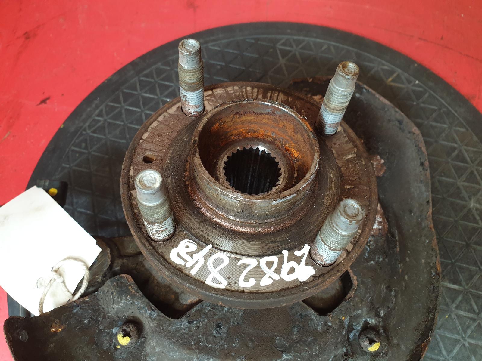 RF Hub/Stub Axle Assembly Viva Vauxhall 2015