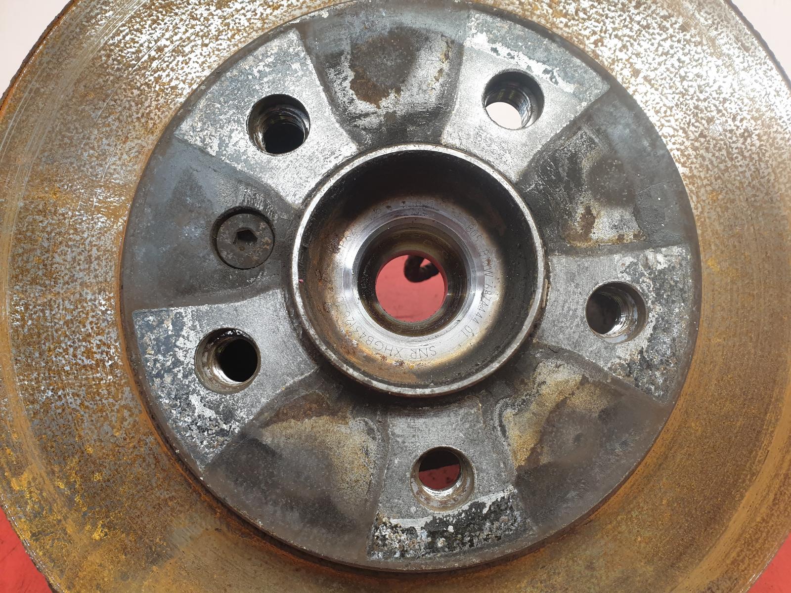 RF Hub/Stub Axle Assembly Mini Mini (bmw) 2016