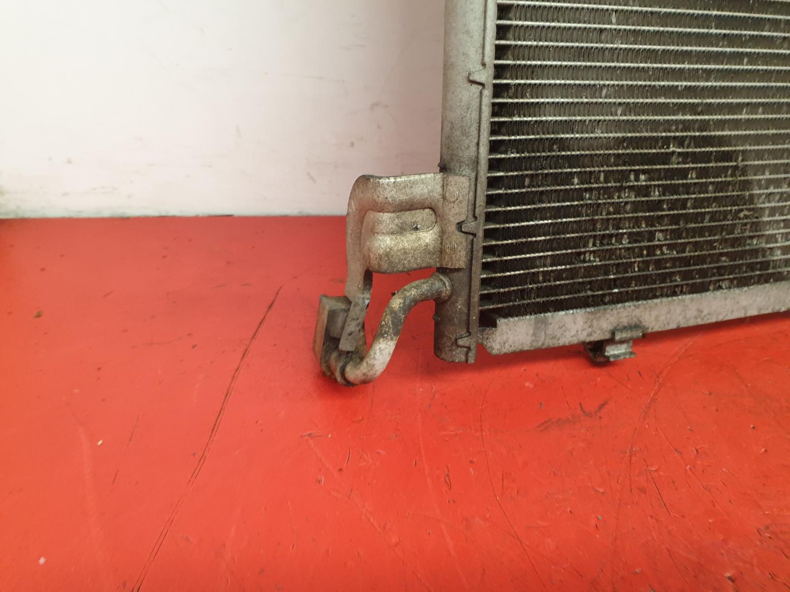 Condenser Fiesta Ford 2015