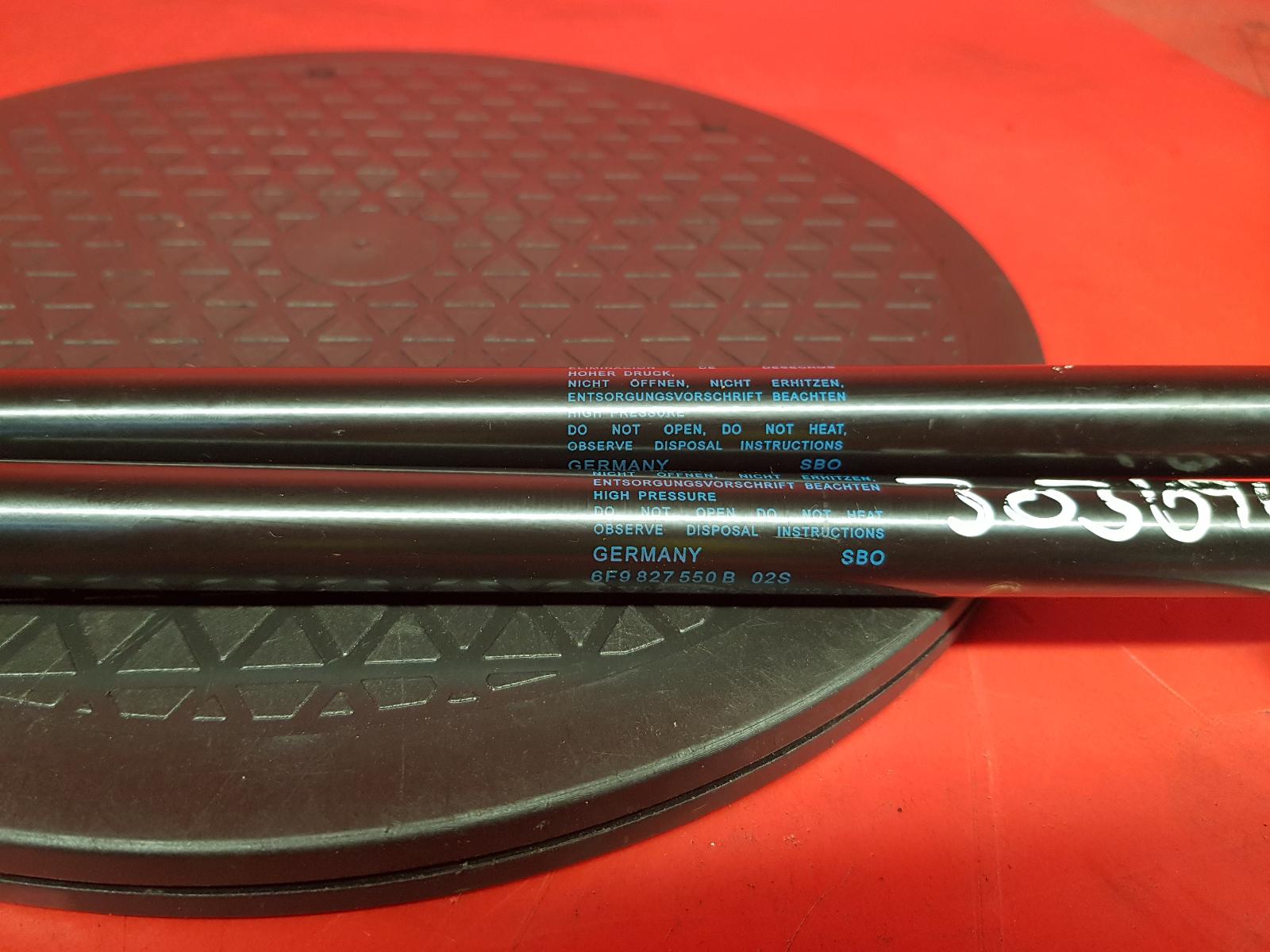 Hatch Strut/Shock Arona Seat 2020