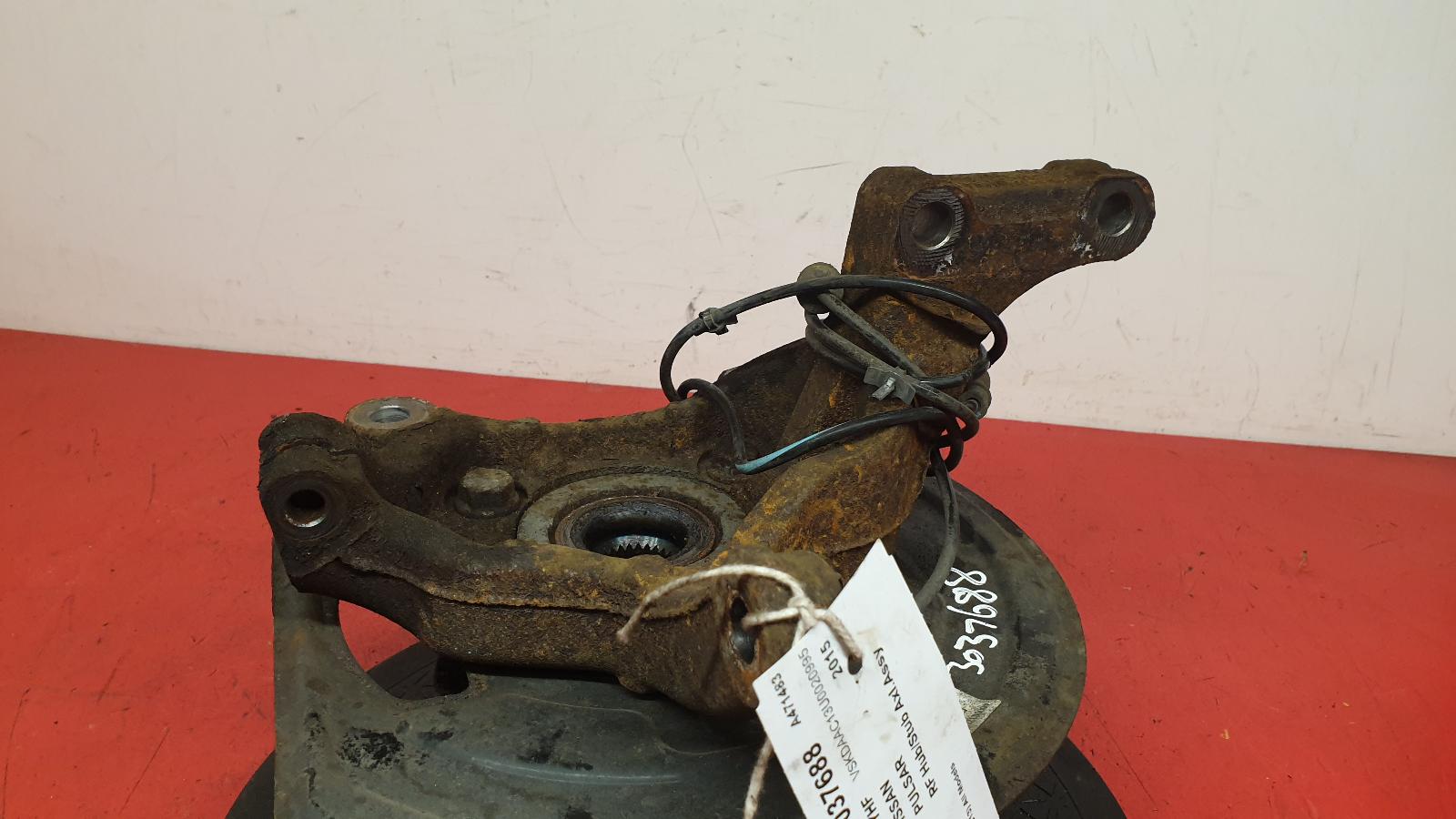 RF Hub/Stub Axle Assembly Pulsar Nissan 2015