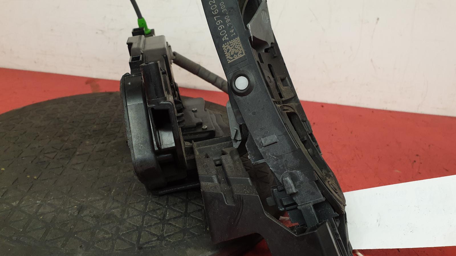 Door Lock Assembly Cla Mercedes 2021
