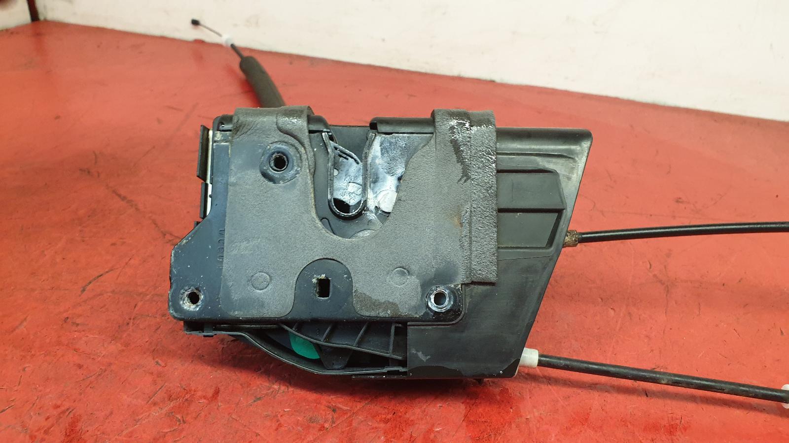 Door Lock Assembly Range Rover Velar Land Rover 2017