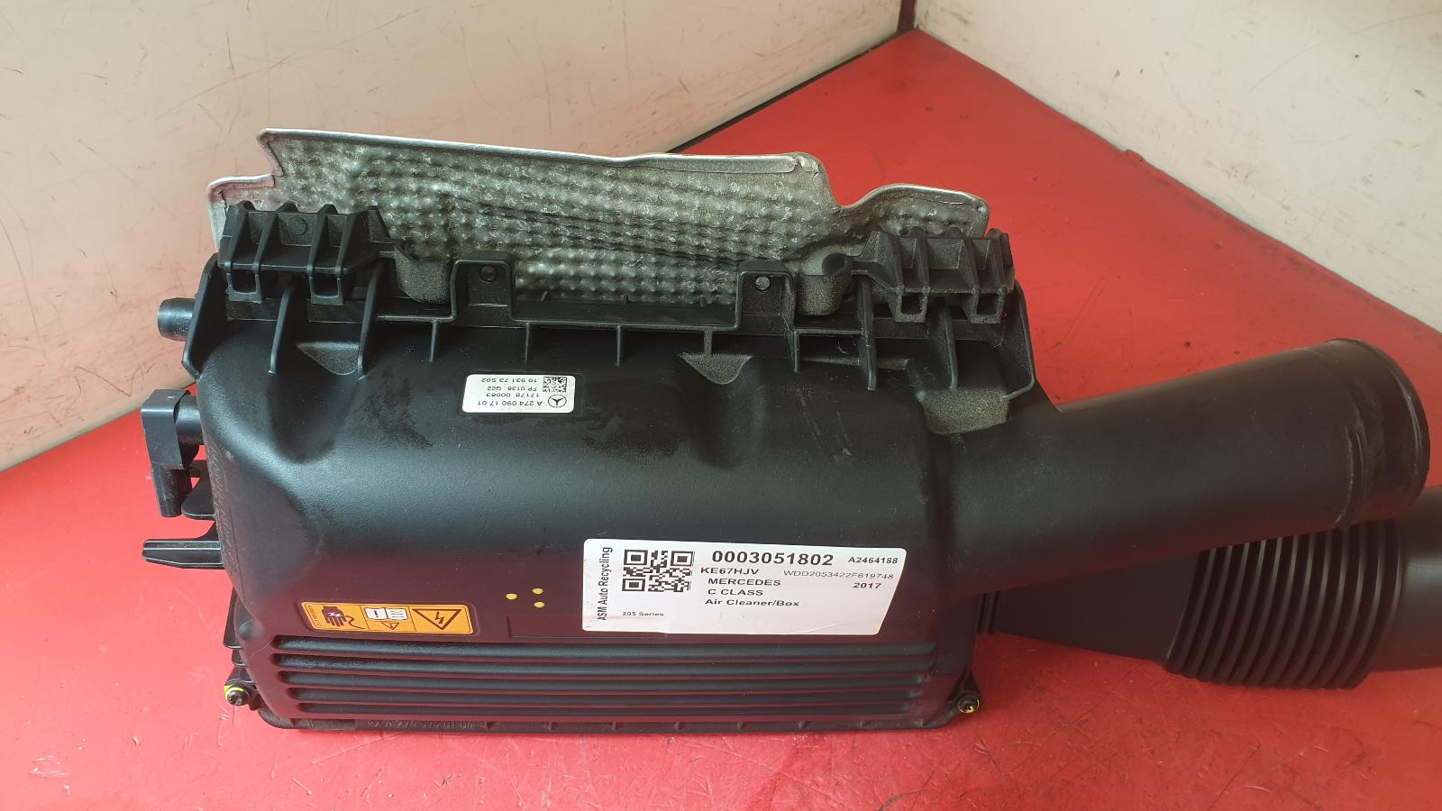 Air Cleaner/Box C Class Mercedes 2017