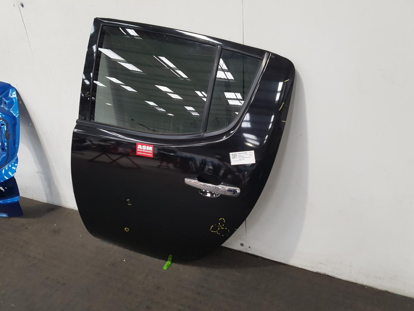 L Rear Door L200 Mitsubishi 2015