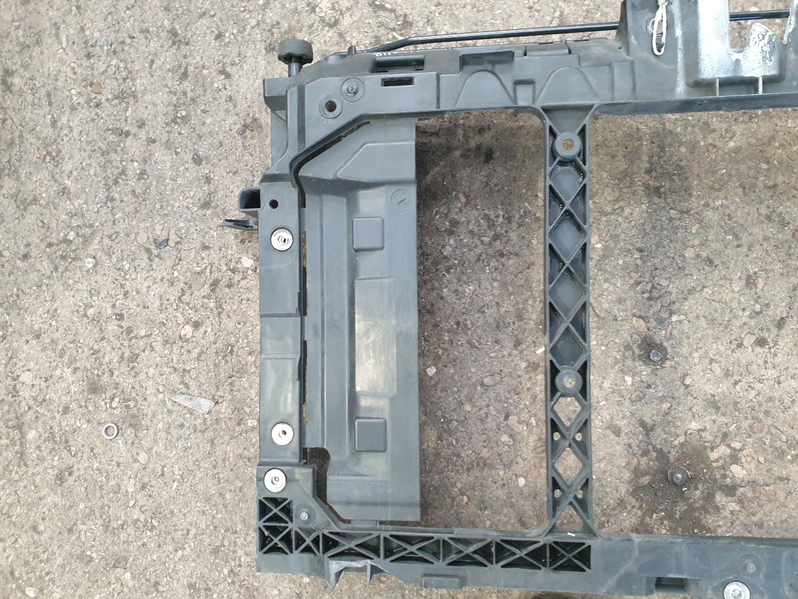 Front Panel Fiesta Ford 2016