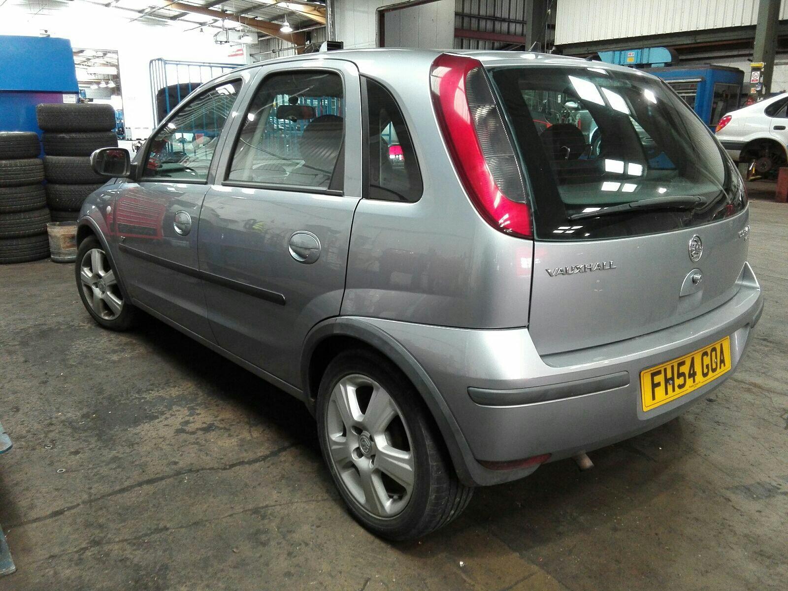 Vauxhall Corsa 2005 5 Door Hatchback