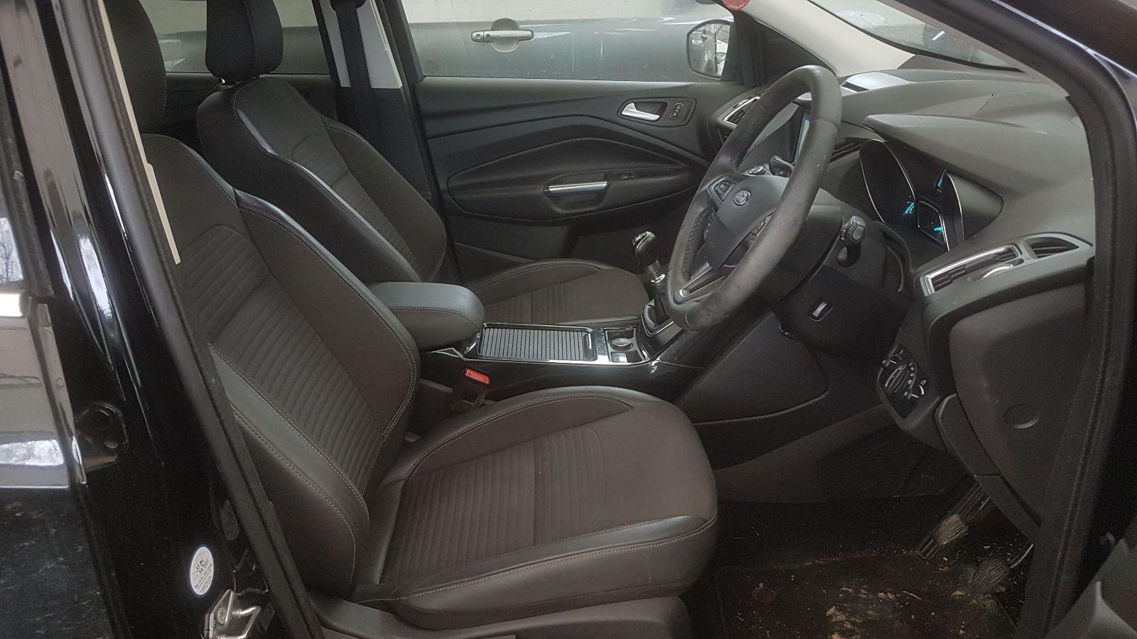 Ford Kuga 2017 5 Door Hatchback Breaking