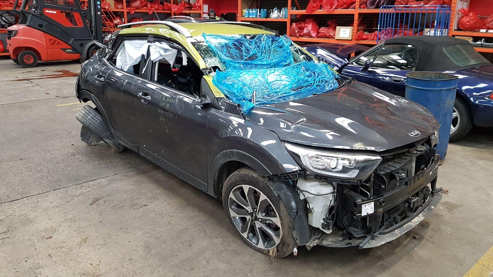 Kia Stonic 2017 5 Door Hatchback Breaking