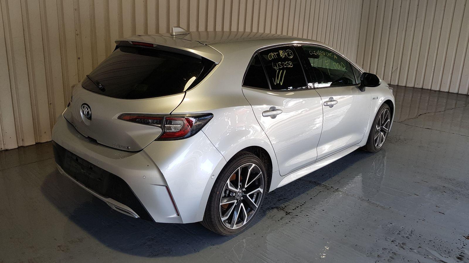 Toyota Corolla 2020 5 Door Hatchback Breaking