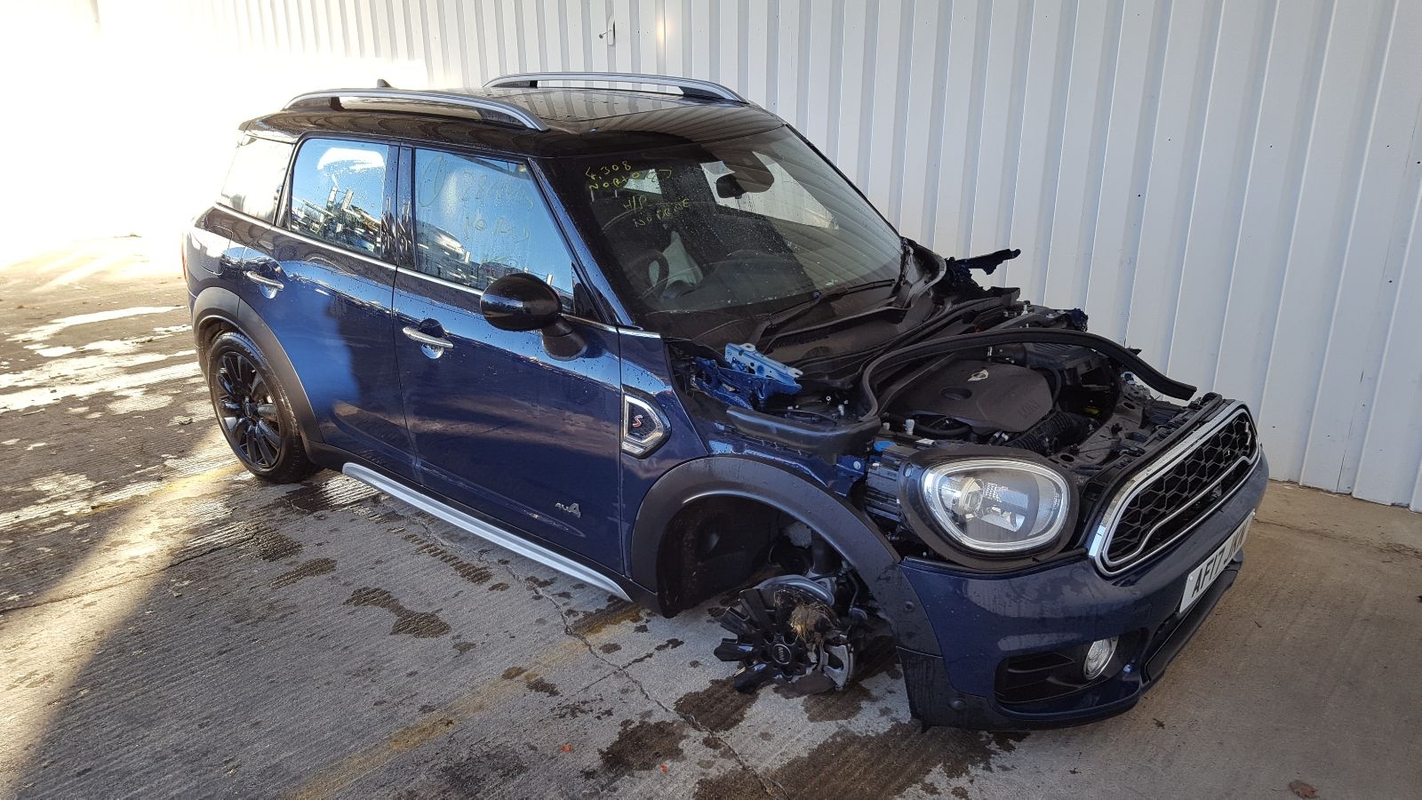 Mini (bmw) Countryman 2017 5 Door Hatchback Breaking